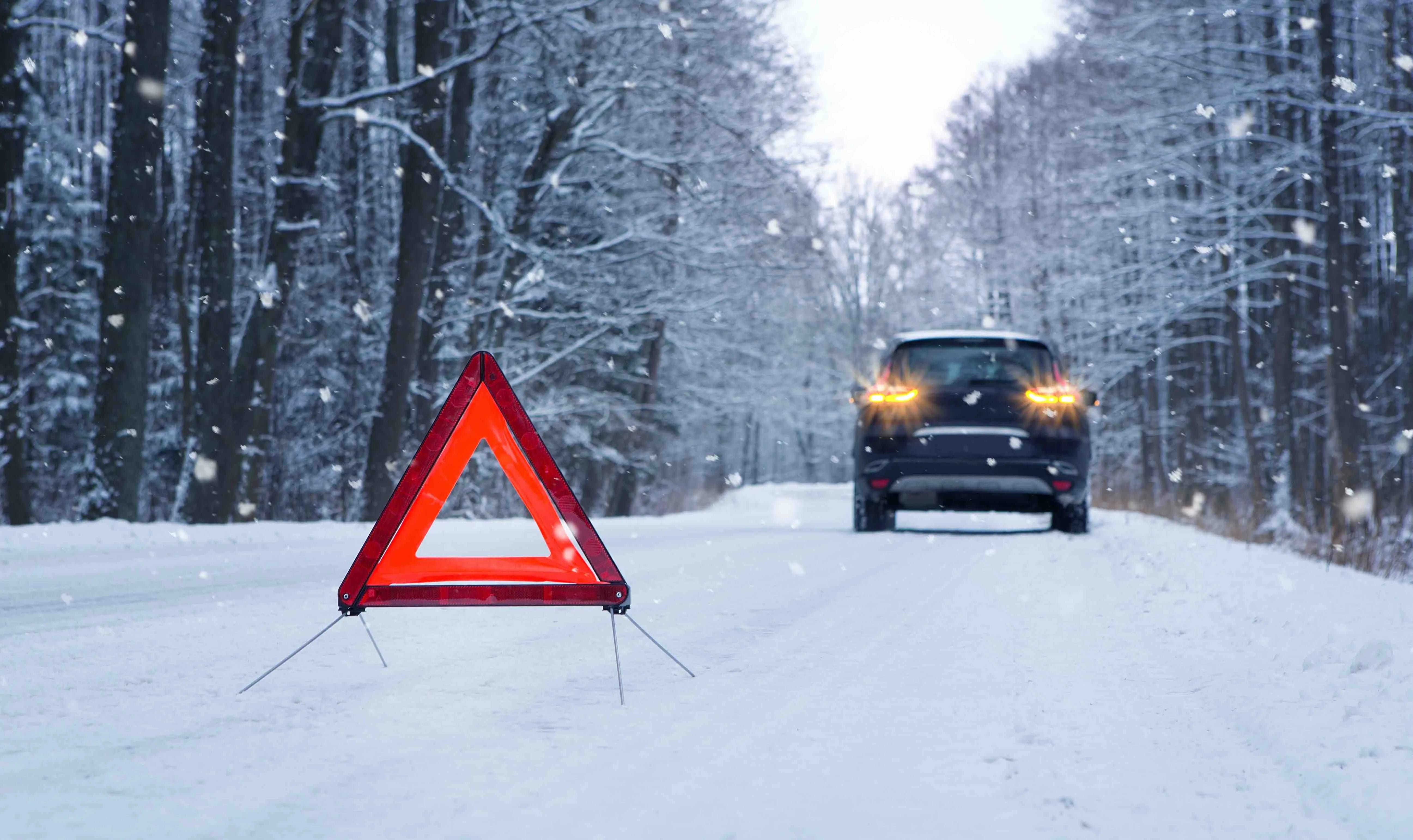 Winter Car Emergency Kit: What to Pack – Haynes Manuals United Kingdom